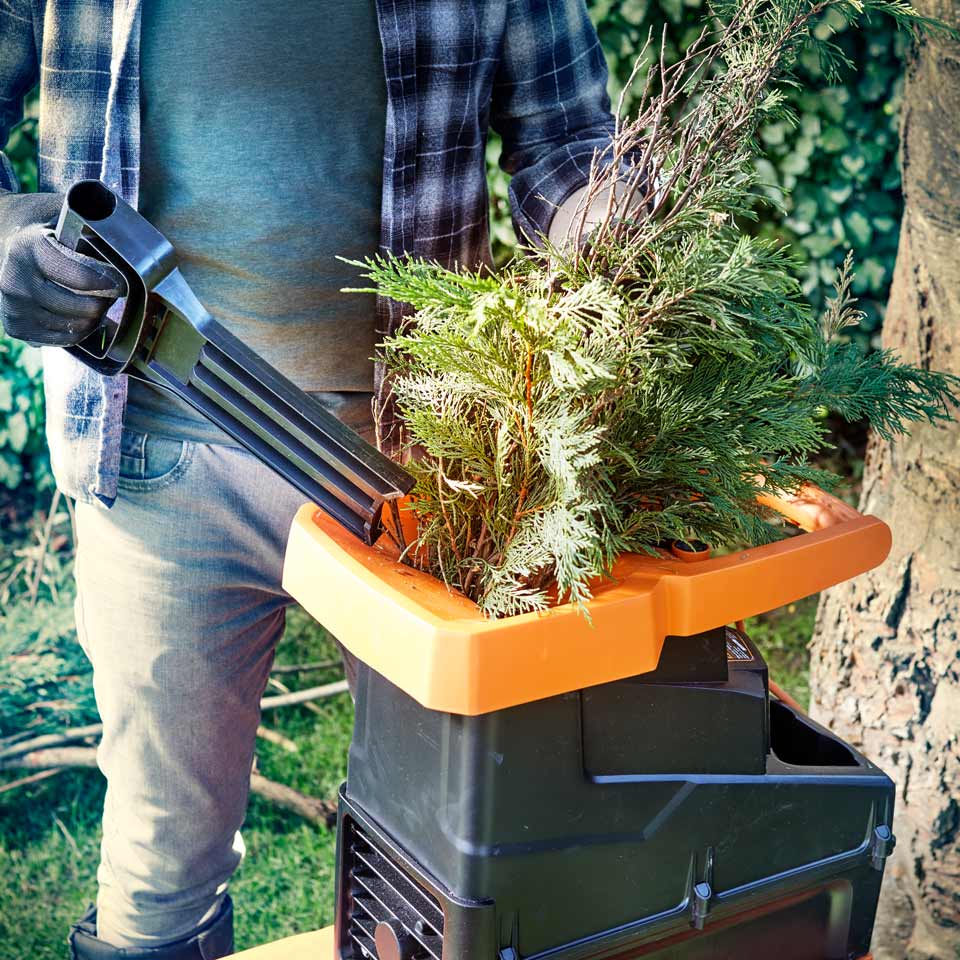 LawnMaster 2800W Quiet Garden Shredder with Drum Mechanism – Cleva UK