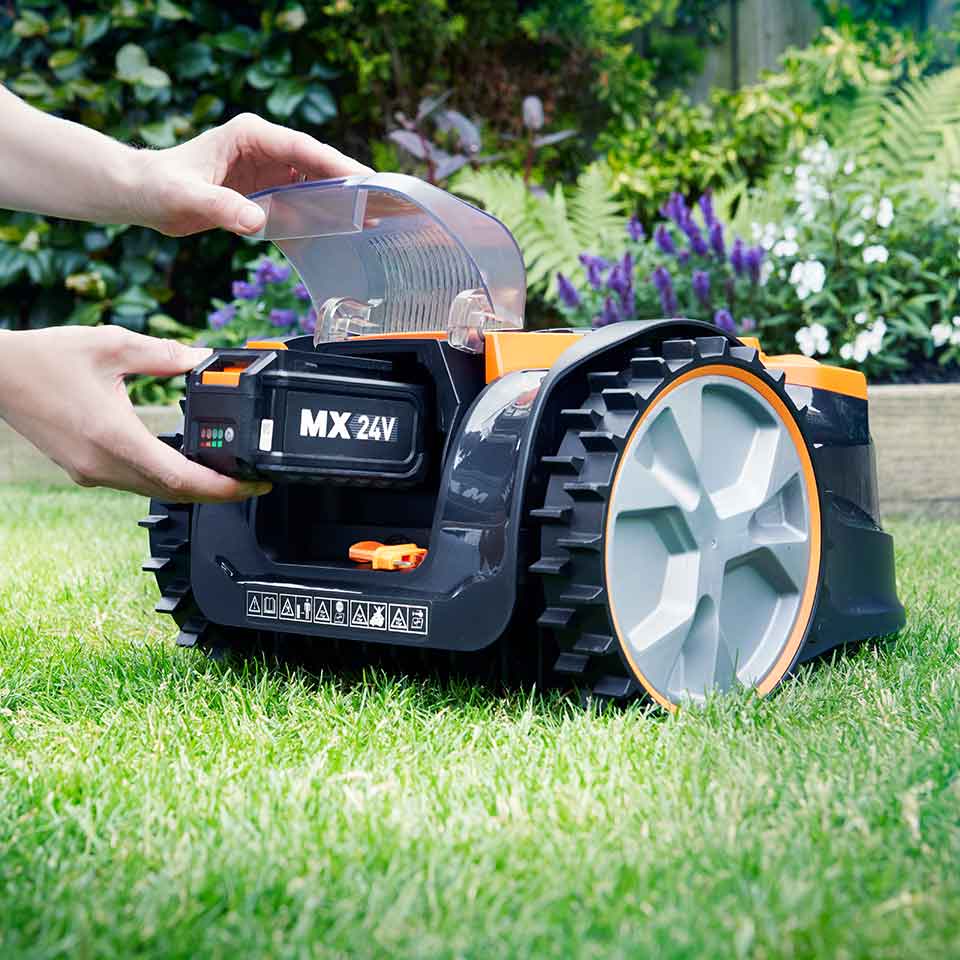 LawnMaster OcuMow® 16 Robot Lawnmower w/ Battery & Charger (VBRM16 ...