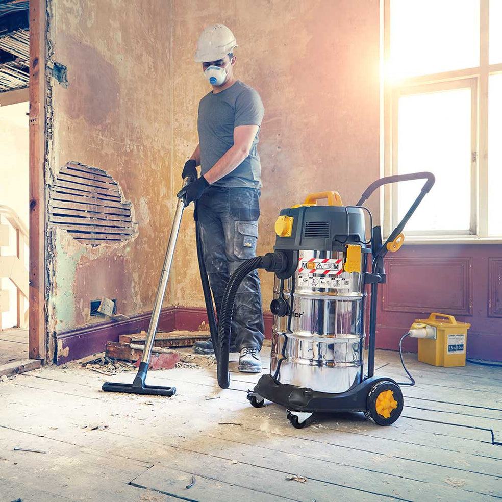 Vacmaster® 110V 38L M-Class Dust Extractor | Wet Dry Vacuum – Cleva UK